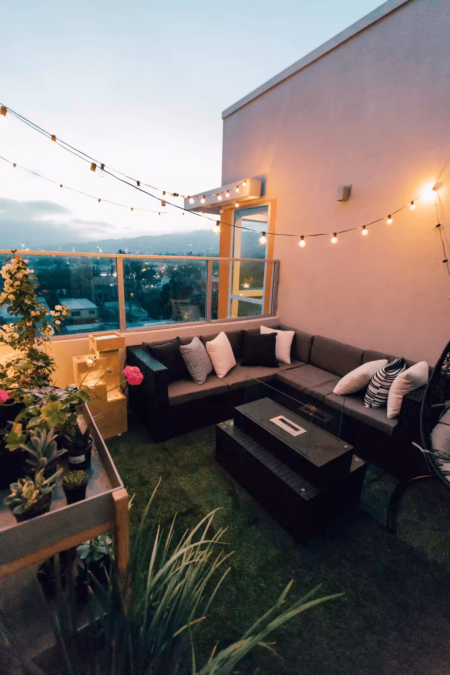 32+ Balcony Privacy Ideas for a Comfortable Outdoor Space