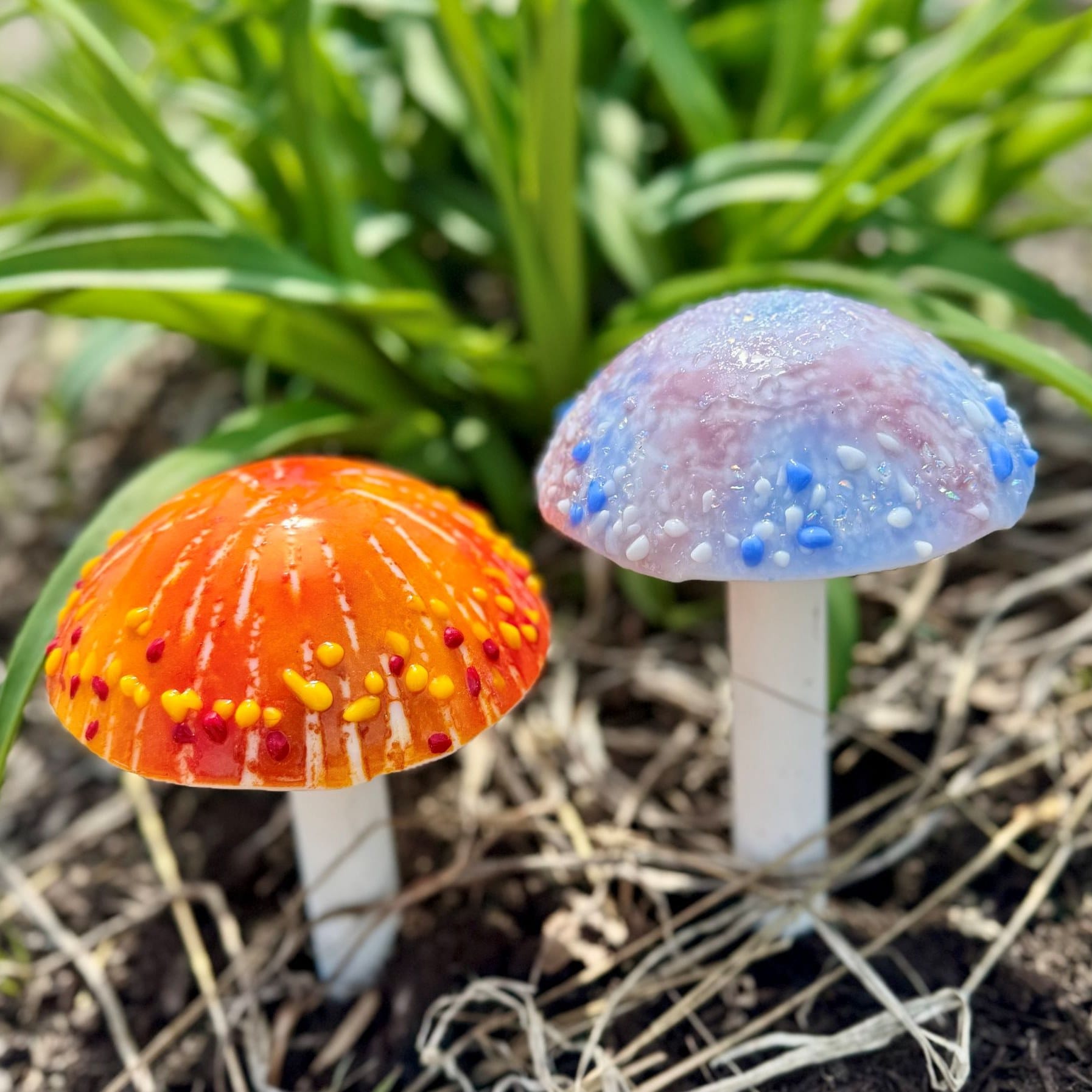 20+ DIY Yard Art Ideas to Add Whimsy, Color & Personality to Your ...
