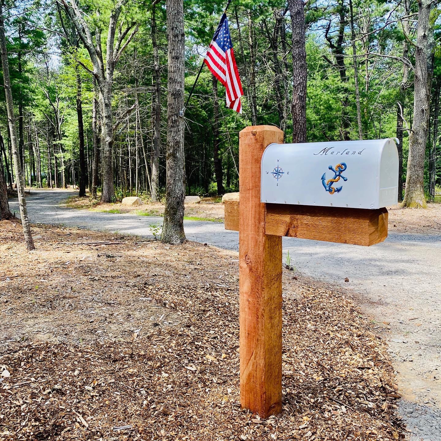 15+ Modern DIY Mailbox Ideas to Upgrade Your Curb Appeal with Style